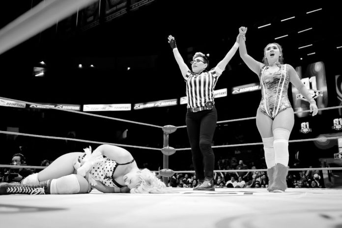 La Catalina Defeats Toni Storm In CMLL Main Event - Diva Dirt