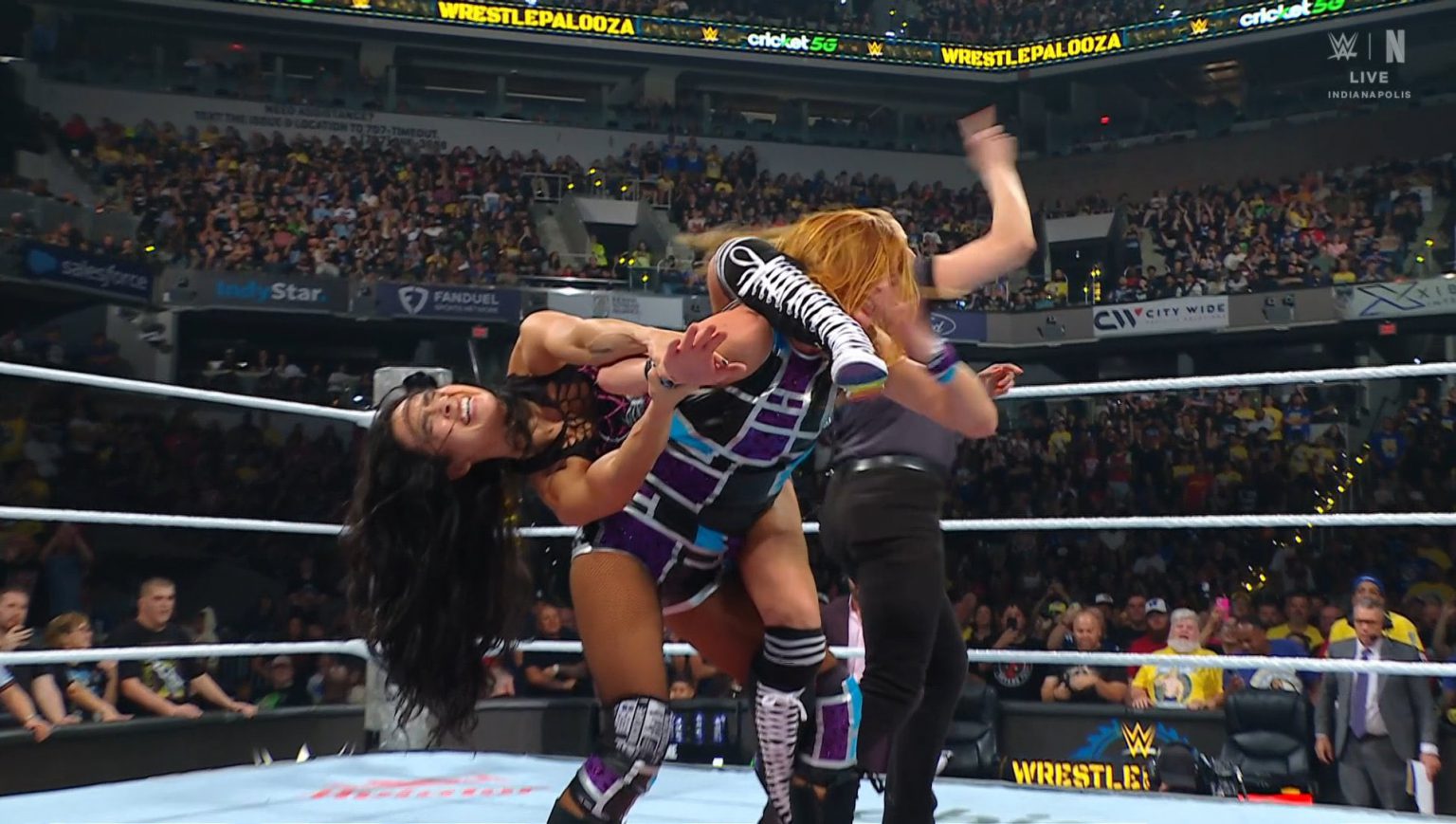 AJ Lee Wins First Match Back In The Ring After A Decade | Diva Dirt